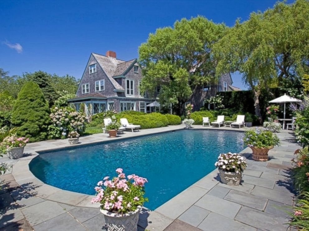 Iconic Grey Gardens Hamptons Home Hits The Market For 19m Abc News