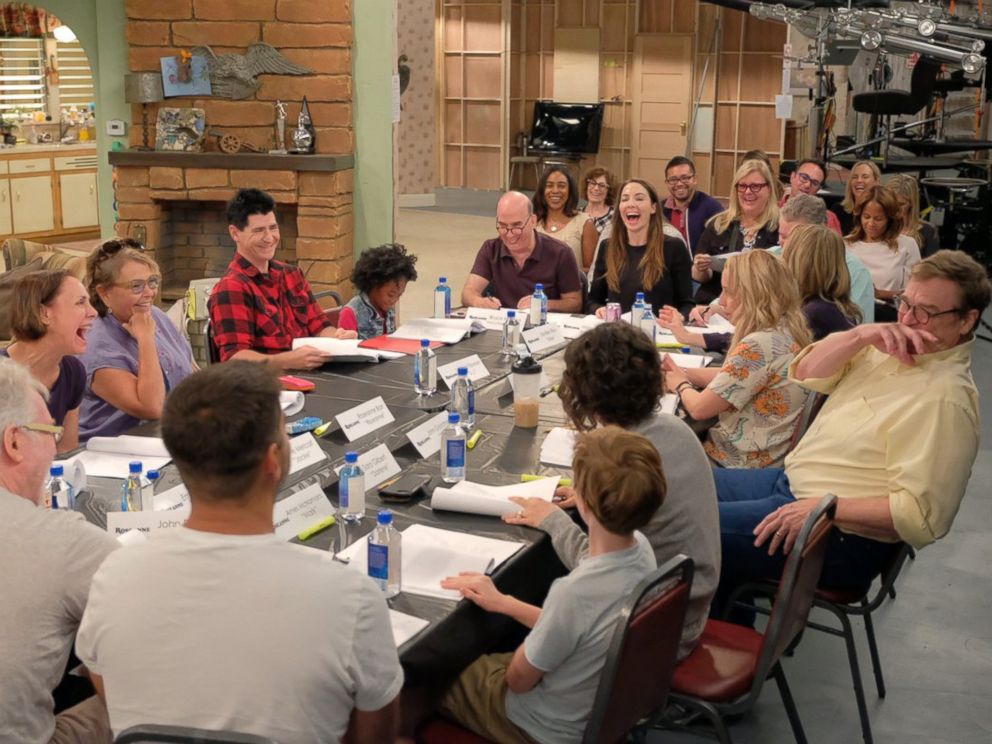 First looks at the 'Roseanne' reboot set