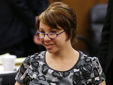 Kidnap Victim Michelle Knight Confronts Castro - Know the Headline News