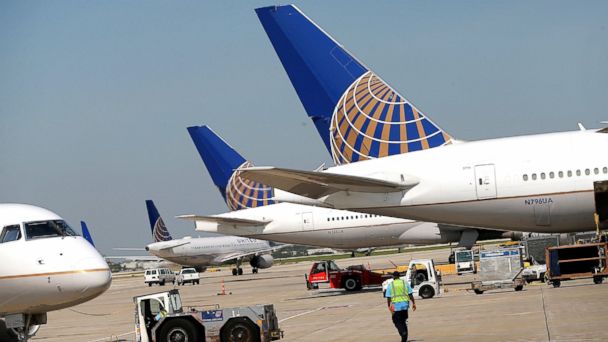 United Reaches Amicable Settlement With Doctor Dragged Off Flight