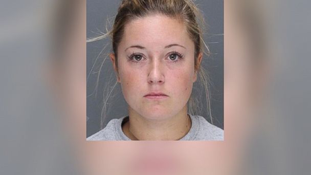Police Chiefs Daughter Fired From Hospital After Tweets Go Viral