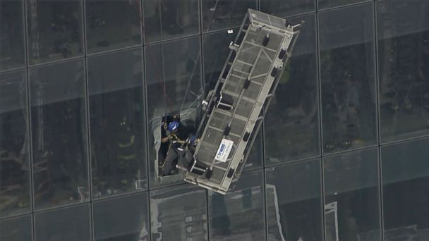Dangling Window Cleaners Rescued From 1 WTC - ABC7 San Francisco